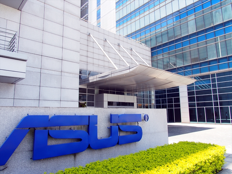 ASUSが本社で「ZenFone 3」シリーズを解説 - ケータイ Watch