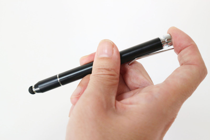 MetaMoJiの「Su-Pen」が正統進化、ノック式モデルを使ってみた - ケータイ Watch