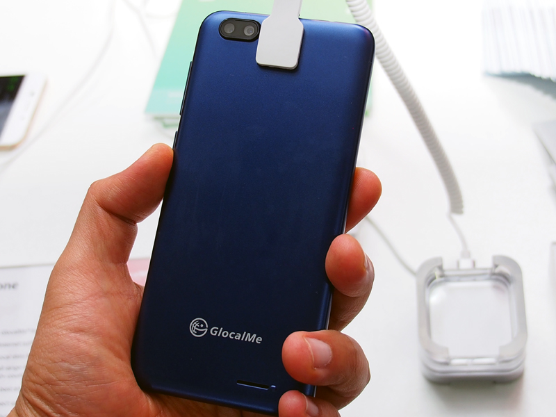 uCloudlink、クラウドSIM内蔵の廉価版スマホ「P2」を出展 - ケータイ Watch