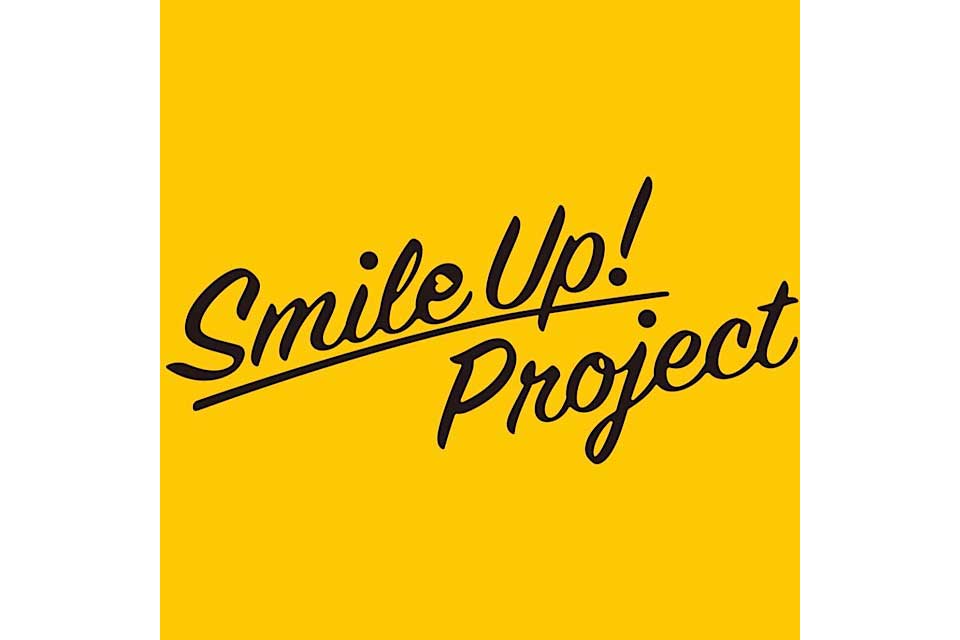 LINE、ジャニーズグループの「Smile Up！Project」に協力 - ケータイ Watch