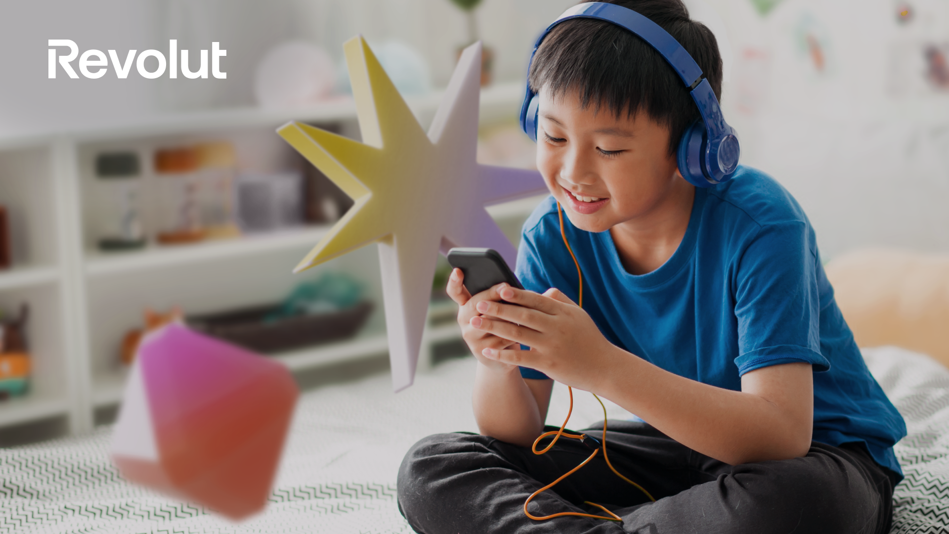 Revolut、6〜17歳向け「Revolut」の提供を開始 - ケータイ Watch