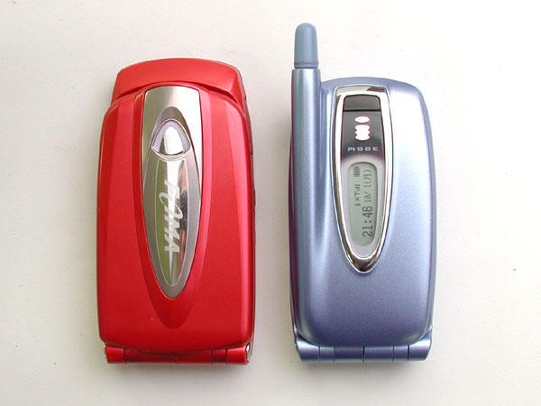 ケータイWatch ケータイ新製品SHOW CASE